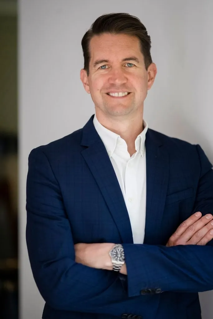 Tom Pepper, LinkedIn Ads: Como ter sucesso no marketing B2B em 2025 ...